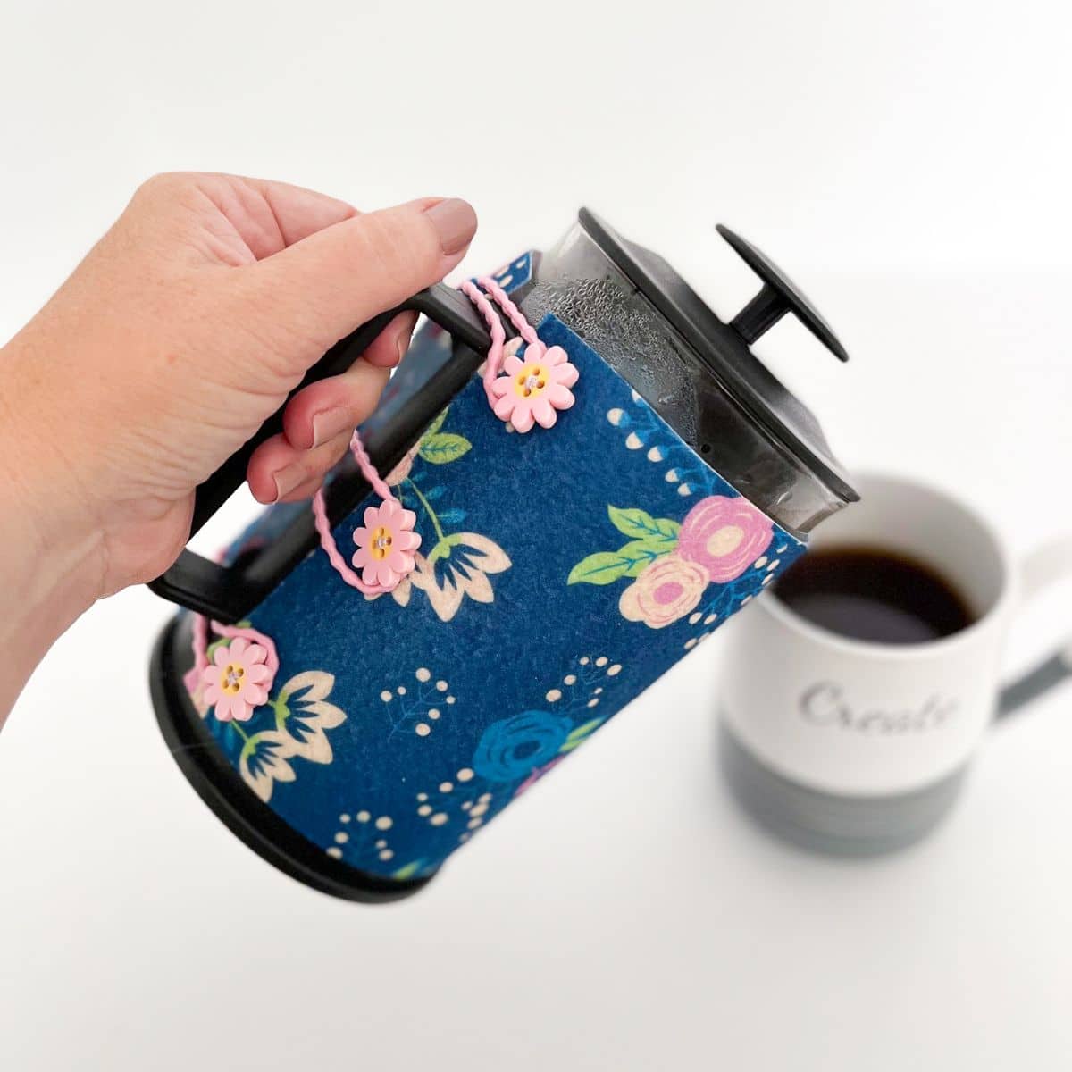 Make a Super Simple French Press Cozy - The Palette Muse